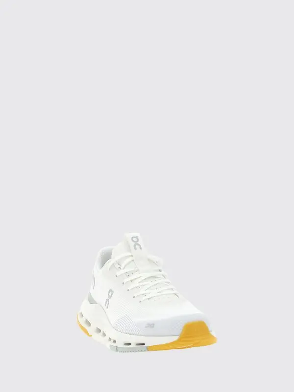 On Cloudnova Form 2 Trainers