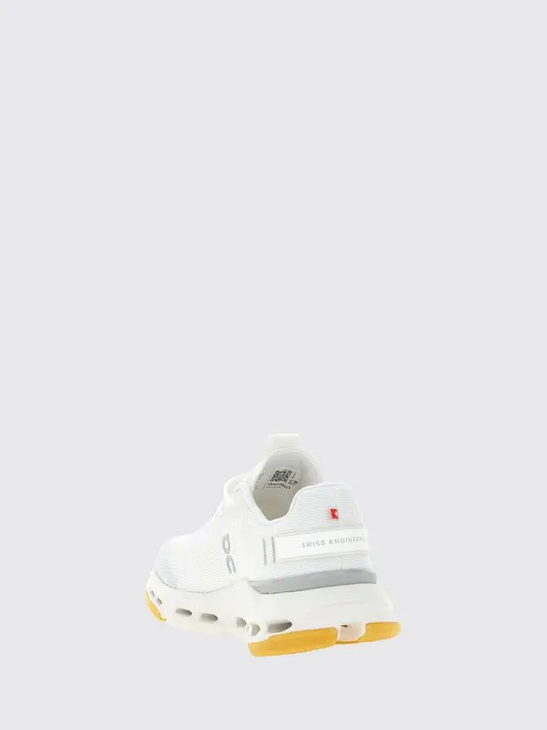 On Cloudnova Form 2 Trainers