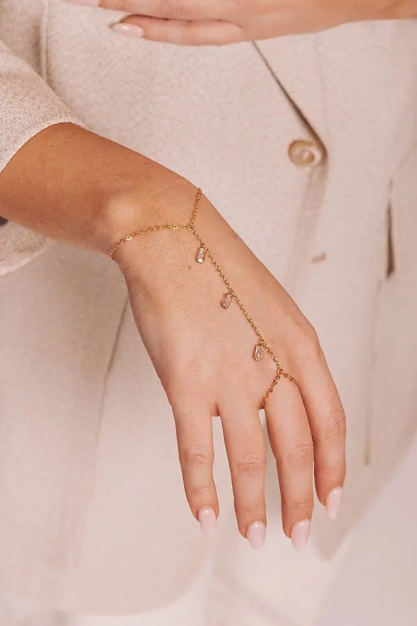 SET & STONES Aspen Hand Chain