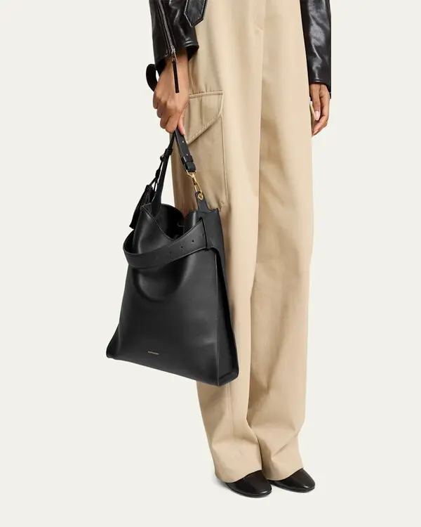 Givenchy Day Hobo Bag In Smooth Leather