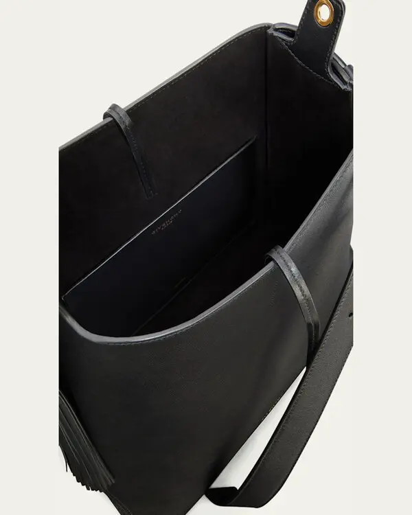 Givenchy Day Hobo Bag In Smooth Leather