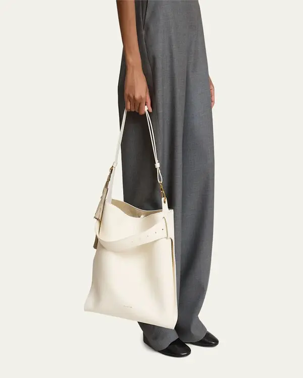 Givenchy Day Hobo Bag In Smooth Leather
