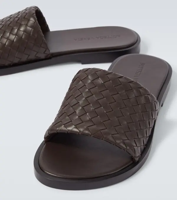 Bottega Veneta Elio Intrecciato Leather Slides - Brown