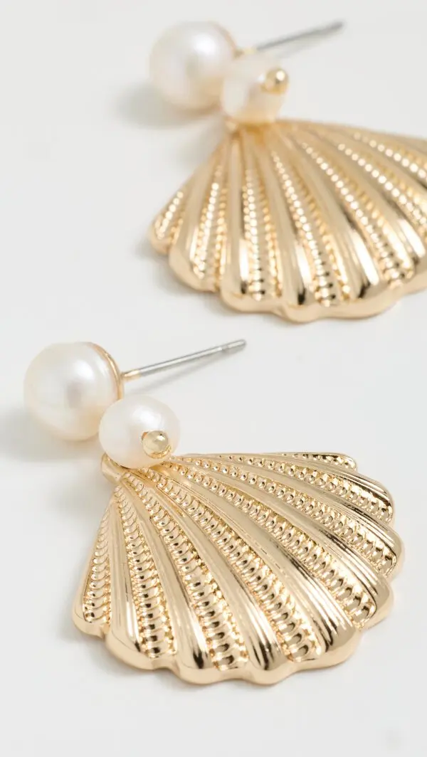 Ettika Scallop Shell And Pearl Drop Earrings - Gold