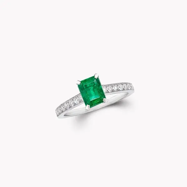 Graff Flame Emerald Cut Emerald And Diamond Ring - Platinum