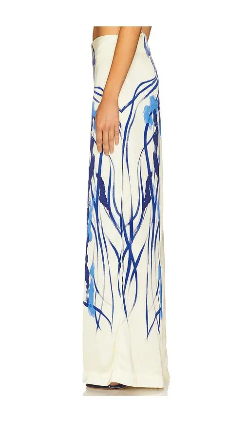 Eugenia Fernandez Cota Pant