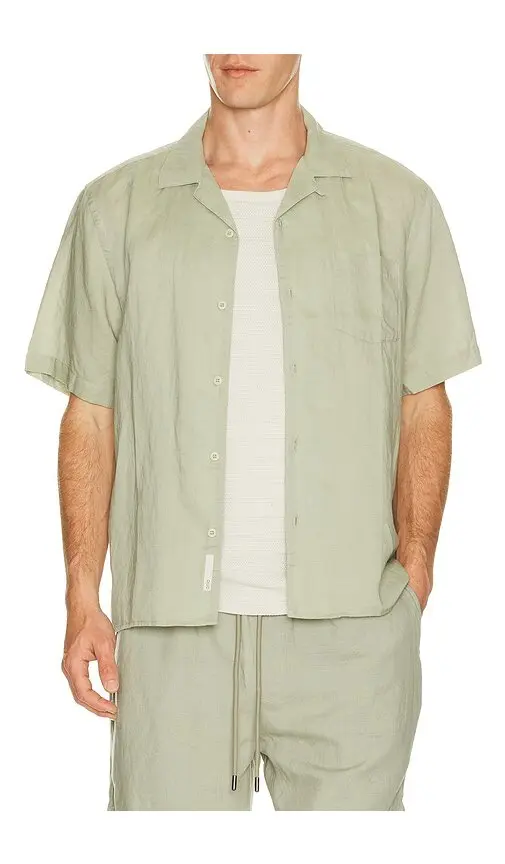Onia Air Linen Convertible Vacation Shirt In Green - Elm
