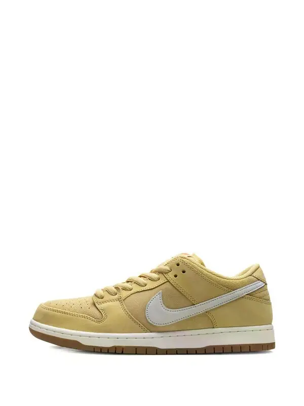 Nike Dunk Low Sneakers - Yellow