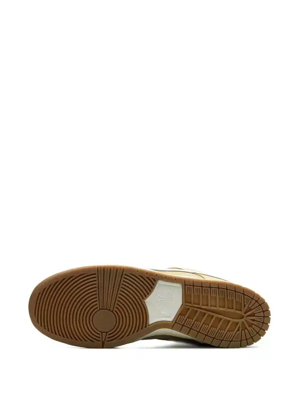 Nike Dunk Low Sneakers - Yellow
