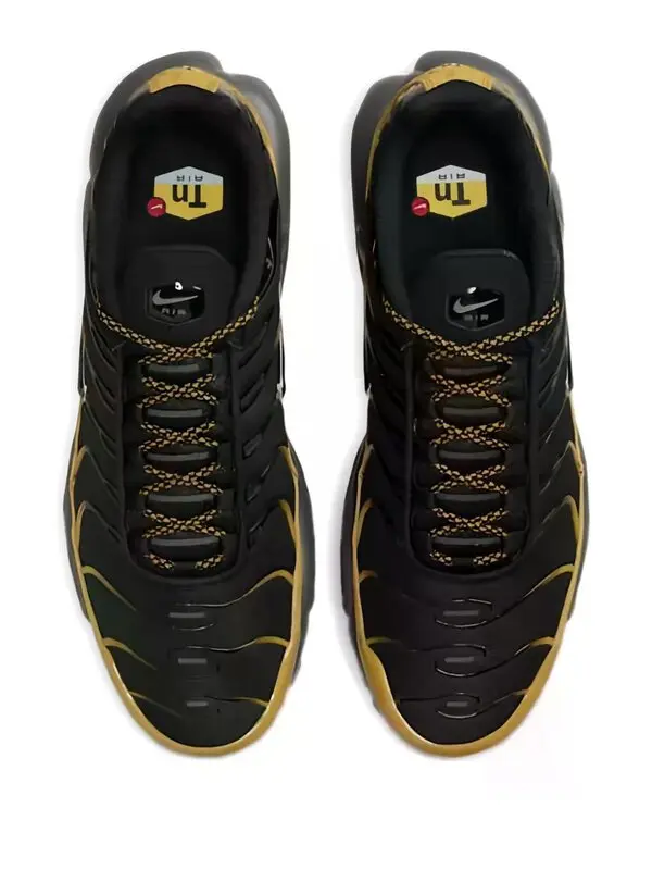 Nike Air Max Plus Sneakers