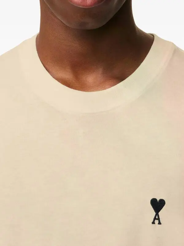AMI Paris De Coeur T-shirt - Neutrals