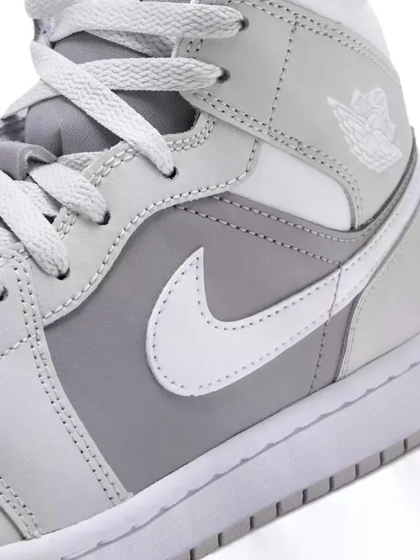 Nike Air Jordan 1 Sneakers