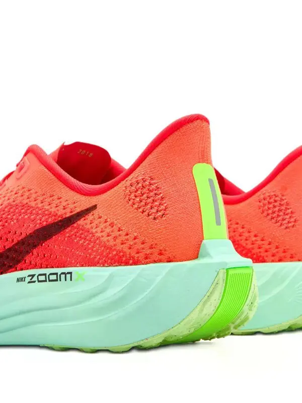 Nike Pegasus Plus Sneakers - Orange