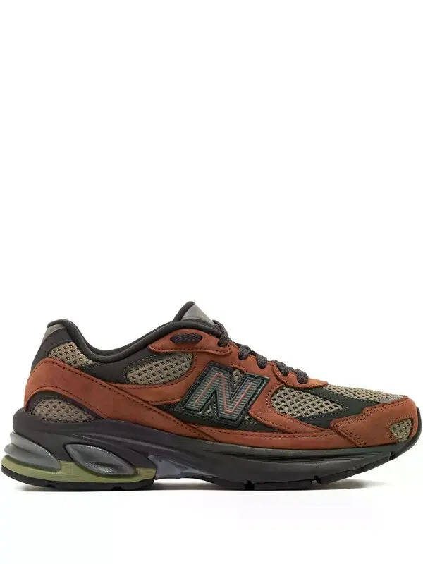 NEW BALANCE 2010 Sneakers - Brown