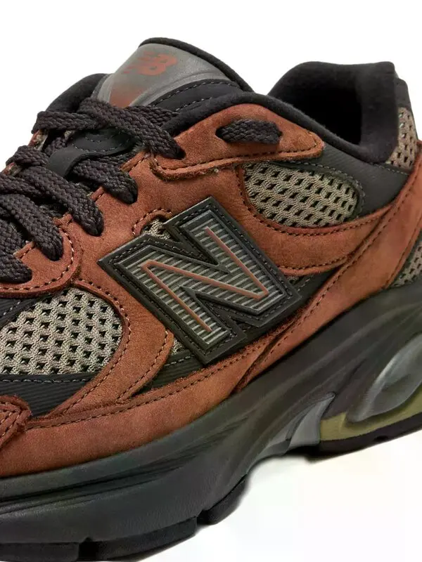 NEW BALANCE 2010 Sneakers - Brown