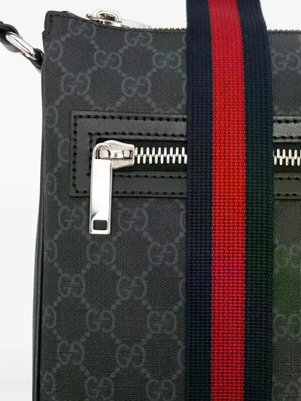 Gucci Gg Supreme Canvas Messenger Bag