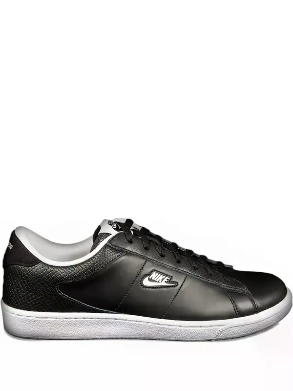 Nike X Supreme Sb Tennis Classic Sneakers - Black