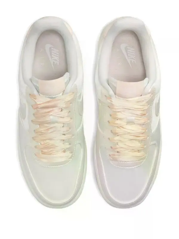 Nike Air Force 1 '07 Lv8 Sneakers - Neutrals
