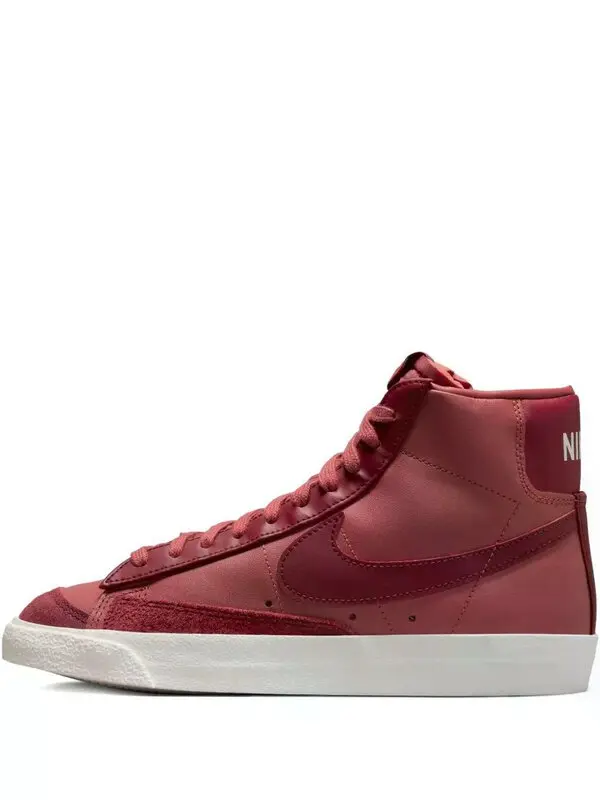 Nike Blazer Mid '77 Sneakers