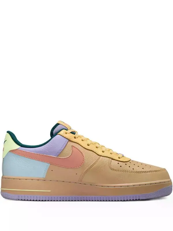 Nike Air Force 1 Sneakers
