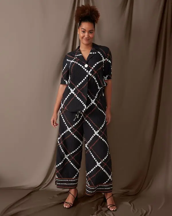 ESTELLE Printed Wide Leg Pants