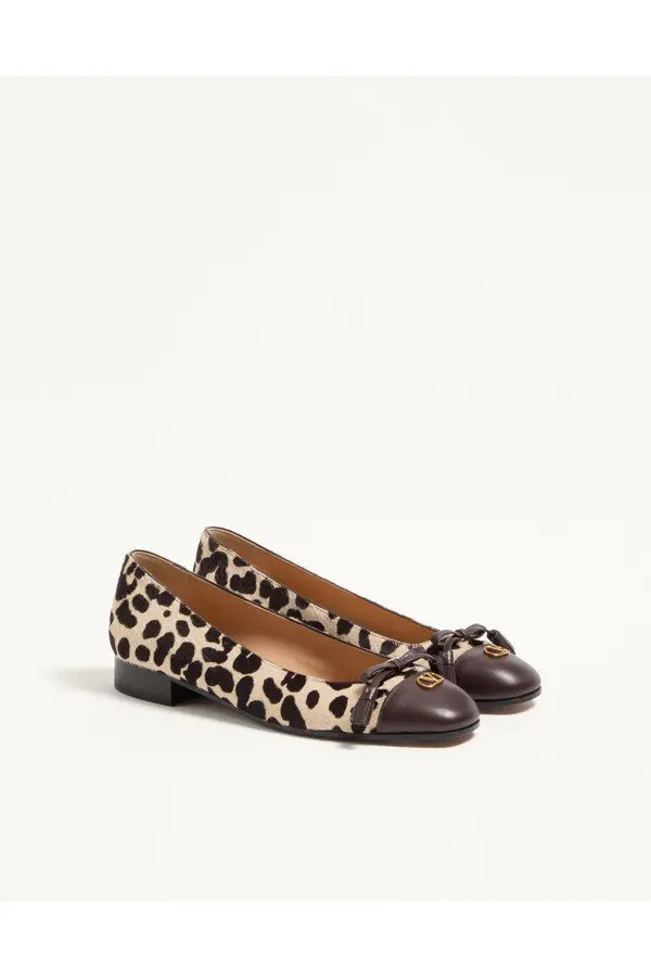 Valentino Garavani Valet Du Roi Ballerina In Pony-effect Calfskin - Natural