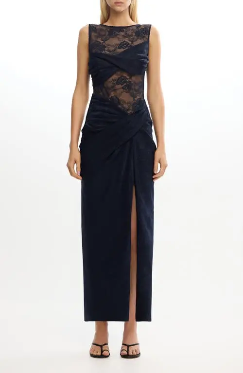 Significant Other Nida Sleeveless Stretch Lace Gown