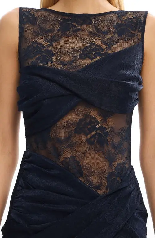 Significant Other Nida Sleeveless Stretch Lace Gown