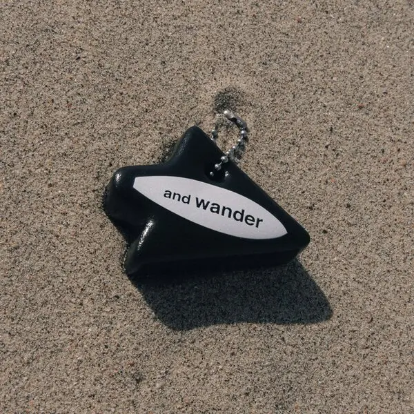 AND WANDER X Key Float