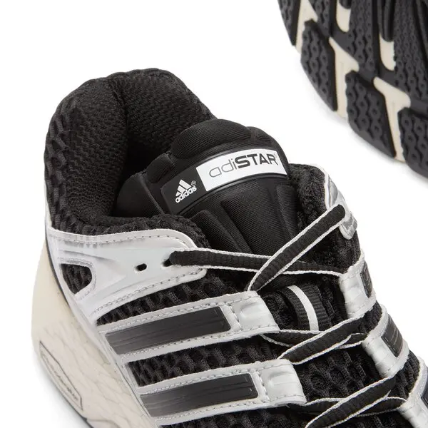 Adidas Adistar Control 5 Sneakers - Black/silver Metallic/grey One