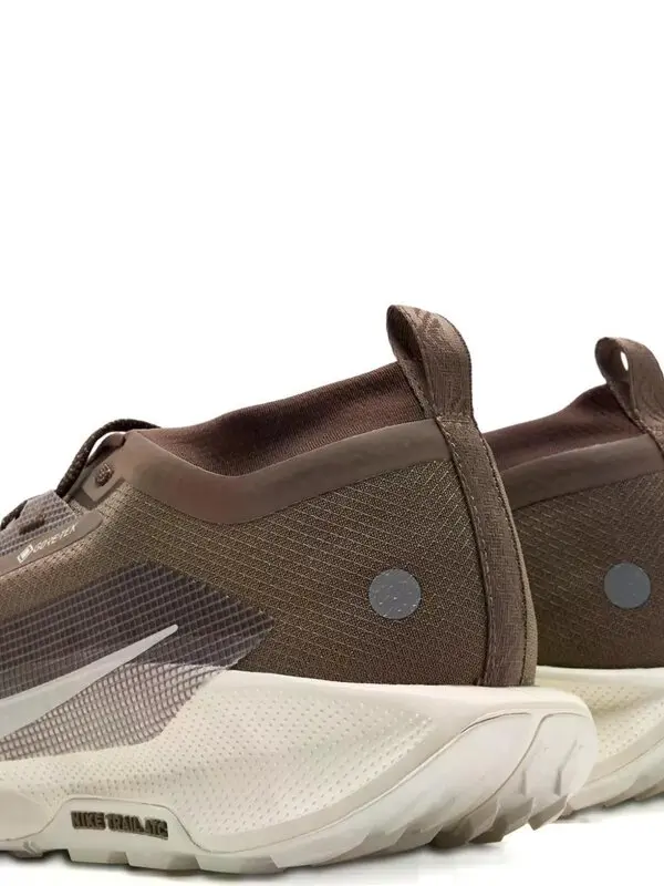 Nike Pegasus Trail Sneakers