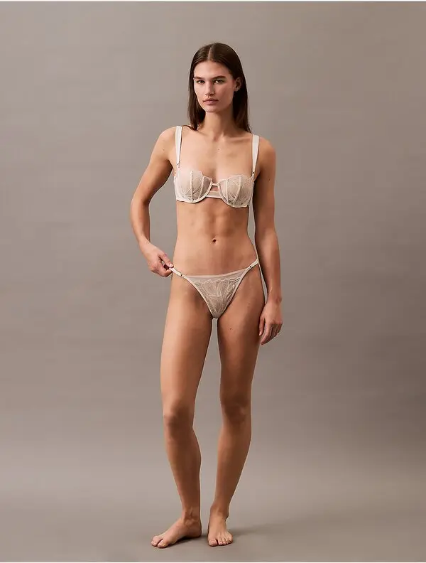 Calvin Klein Floral Lace Unlined Balconette Bra - Chalk