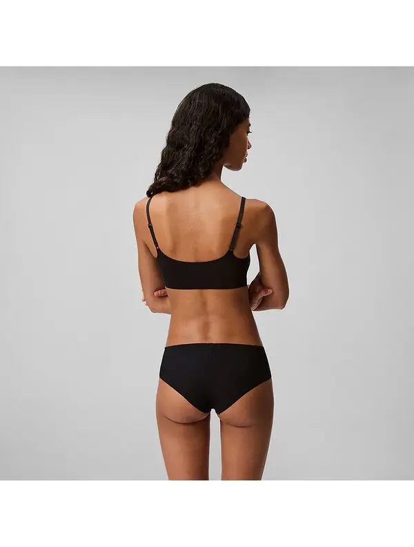 Calvin Klein Invisibles Wirefree Lightly Lined Bralette - Black