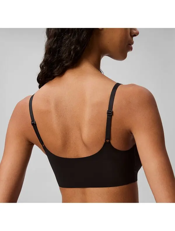 Calvin Klein Invisibles Wirefree Lightly Lined Bralette - Black