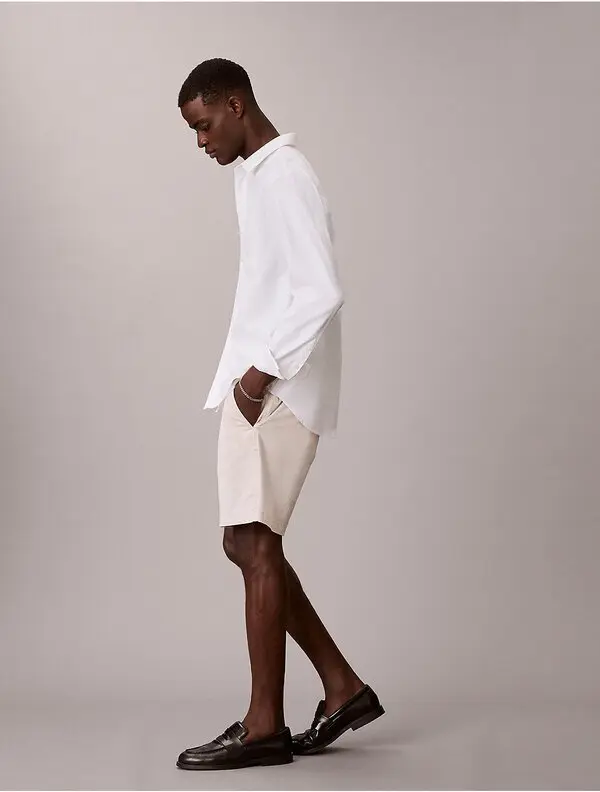 Calvin Klein Slim Chino Shorts - Chalk