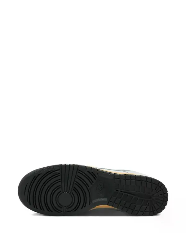 Nike Dunk Low Se Wolf Sneakers - Grey