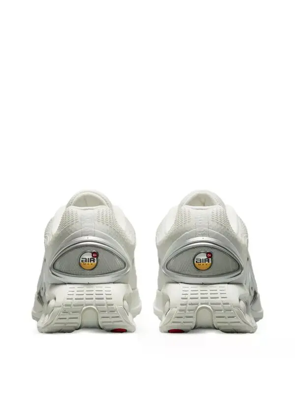 Nike Max Dn Sneakers - White
