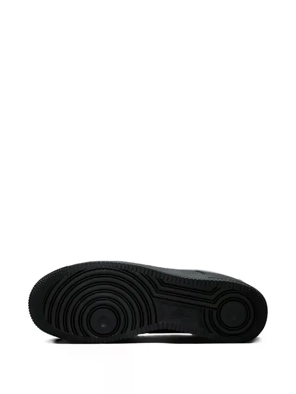 Nike Air Force 1 '07 Low Top Sneakers - Black
