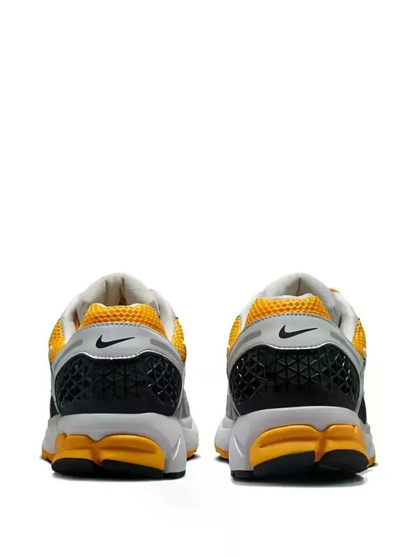 Nike Zoom Vomero 5 Sneakers - Yellow