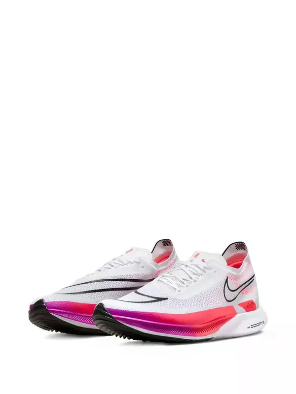 Nike Zoomx Streakfly Sneakers