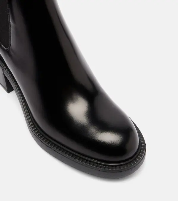 TOD'S Leather Chelsea Boots