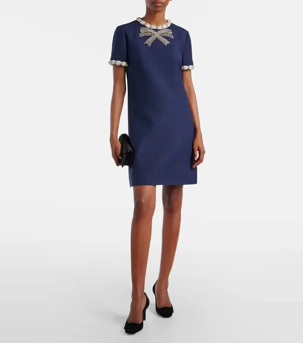 ROGER VIVIER Trompette 70 Suede Pumps
