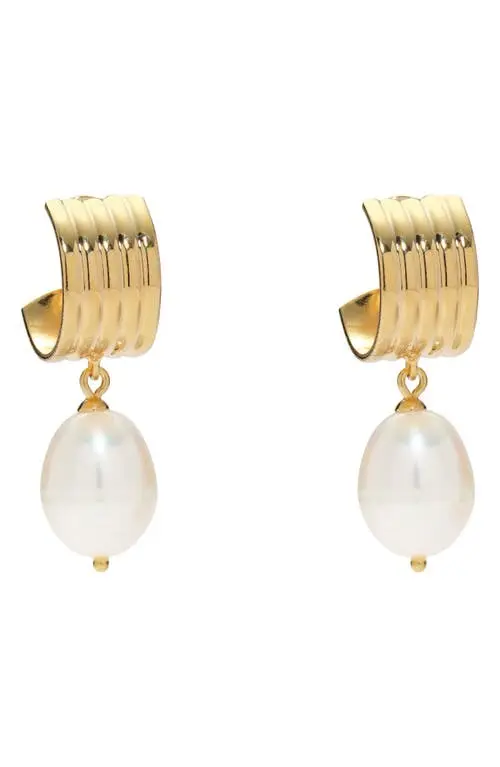 Lady Grey Ridge Freshwater Pearl Hoop Earrings - Gold