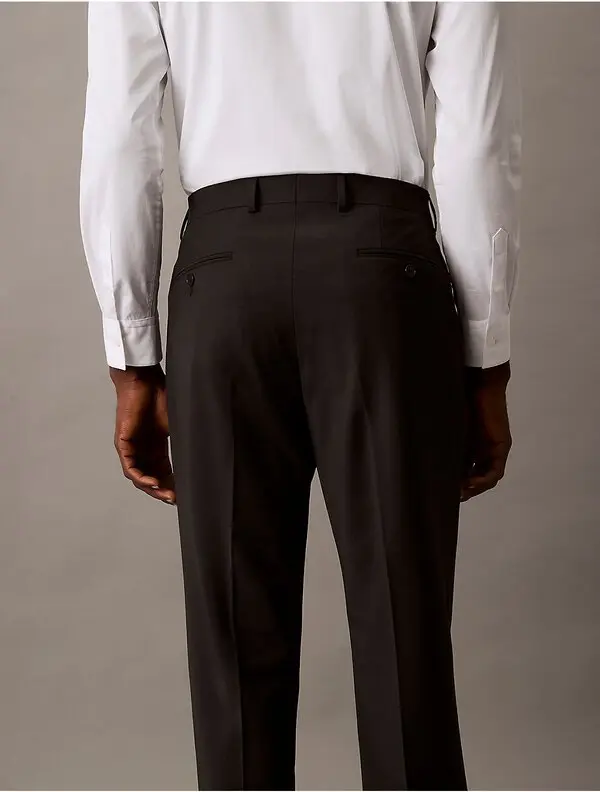 slim fit dress slacks Calvin Klein Body Slim Fit Solid Light Gray Flat Front Washable Dress Pants main image 1