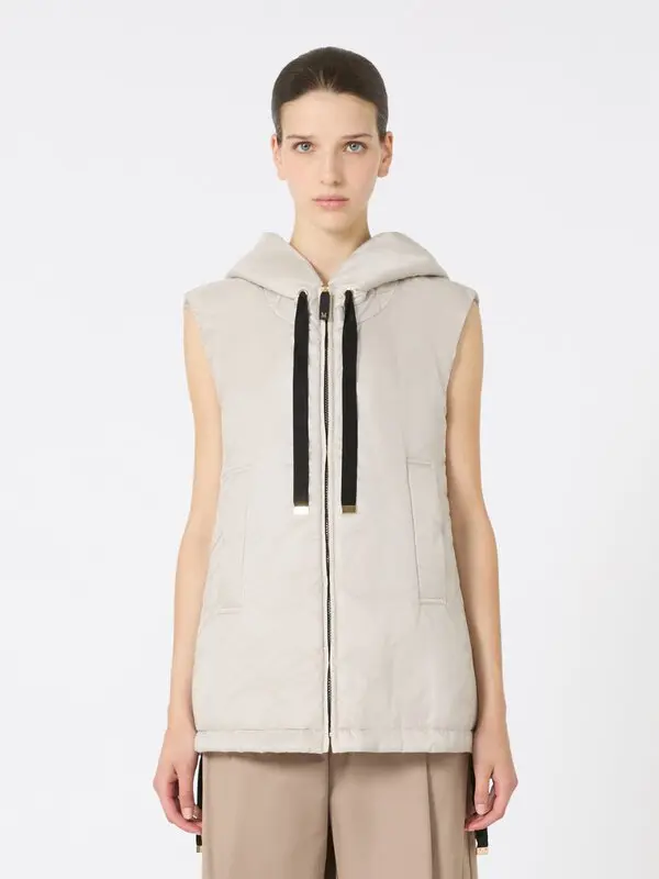 Max Mara Padded Water-repellent Gilet - Beige