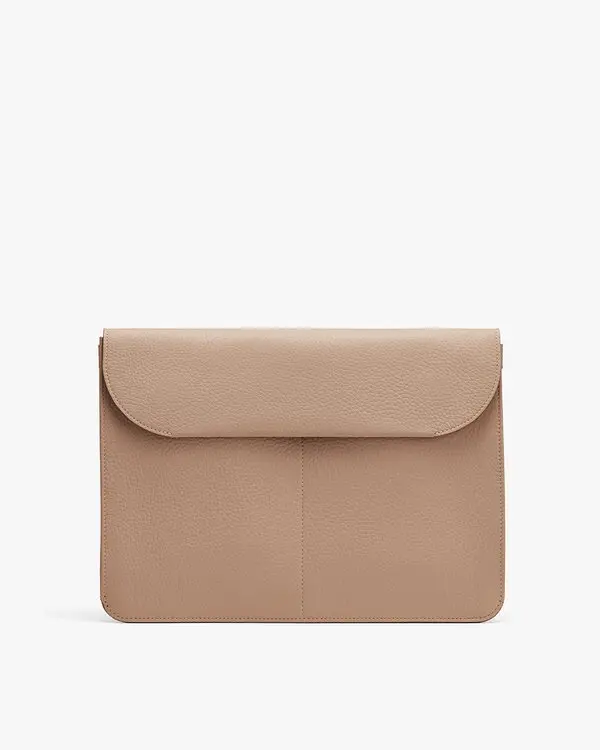 Cuyana 16-inch Tech Carryall - Cappuccino