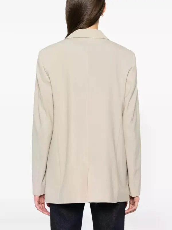 Closed Lola Blazer