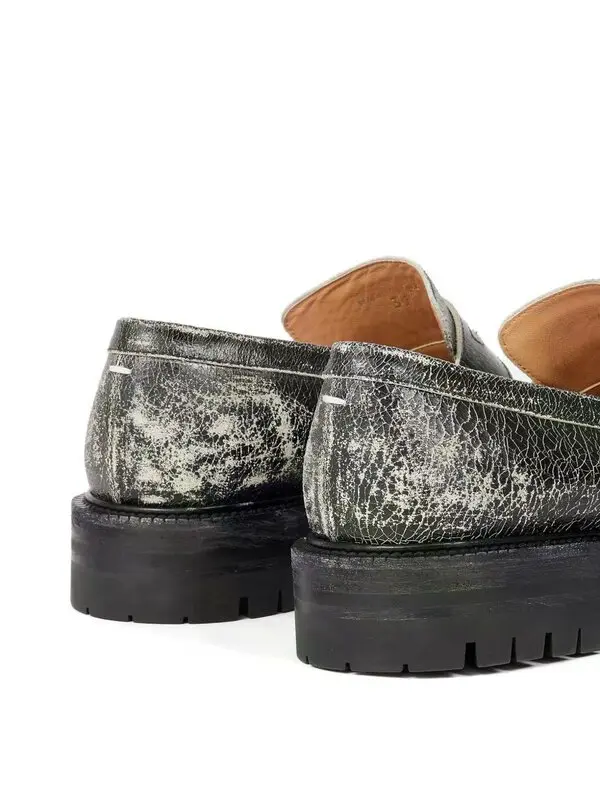 MAISON MARGIELA Tabi Crackled Loafers - Black