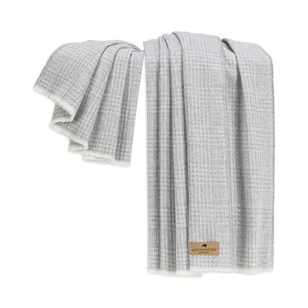 LANDS DOWNUNDER Sutton Plaid Throw - Light Gray