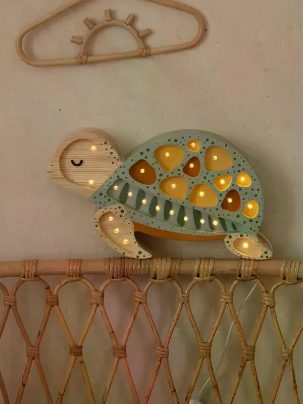 LITTLE LIGHTS Turtle-shaped Wooden Light